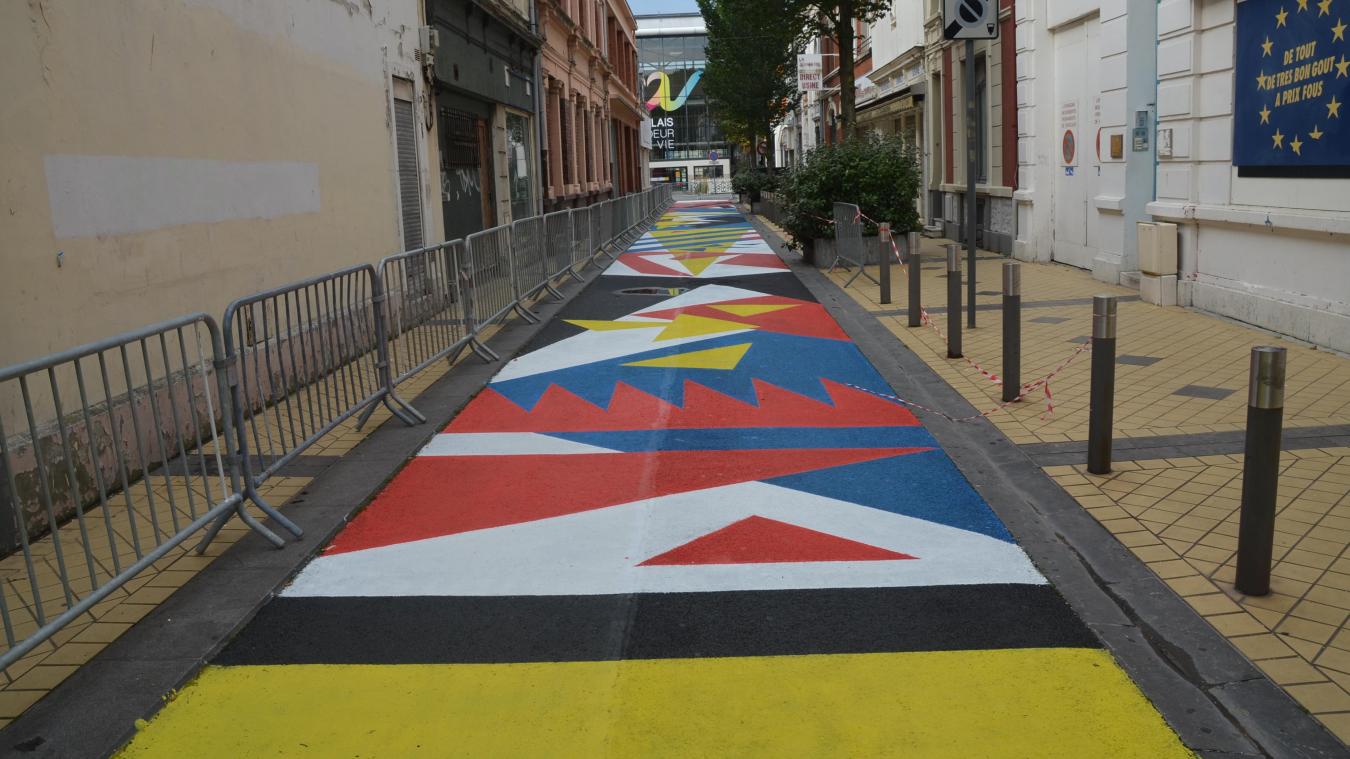 Calais : la fresque colorée d’Agathe Verschaffel à voir rue Charost ...