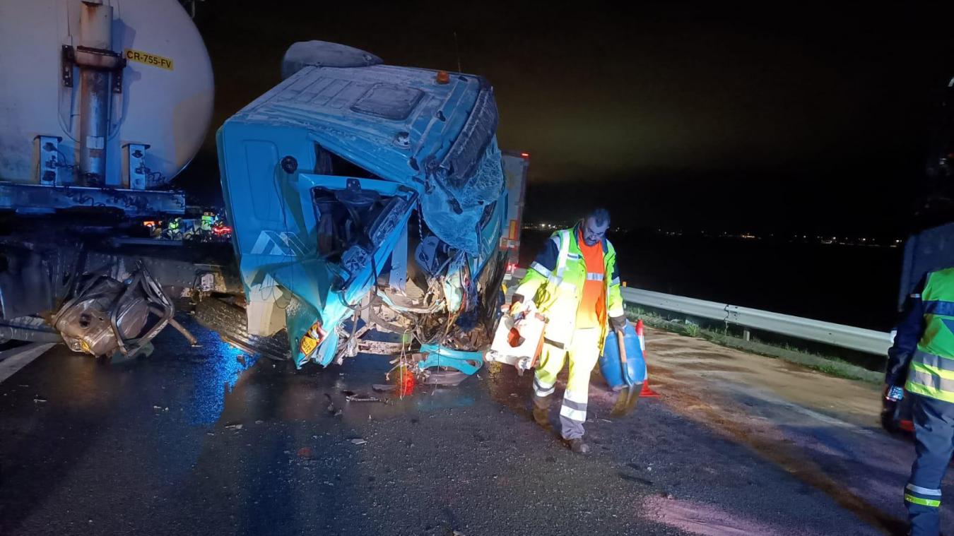 Violent accident entre deux poids lourds sur l’A26 - Nord Littoral