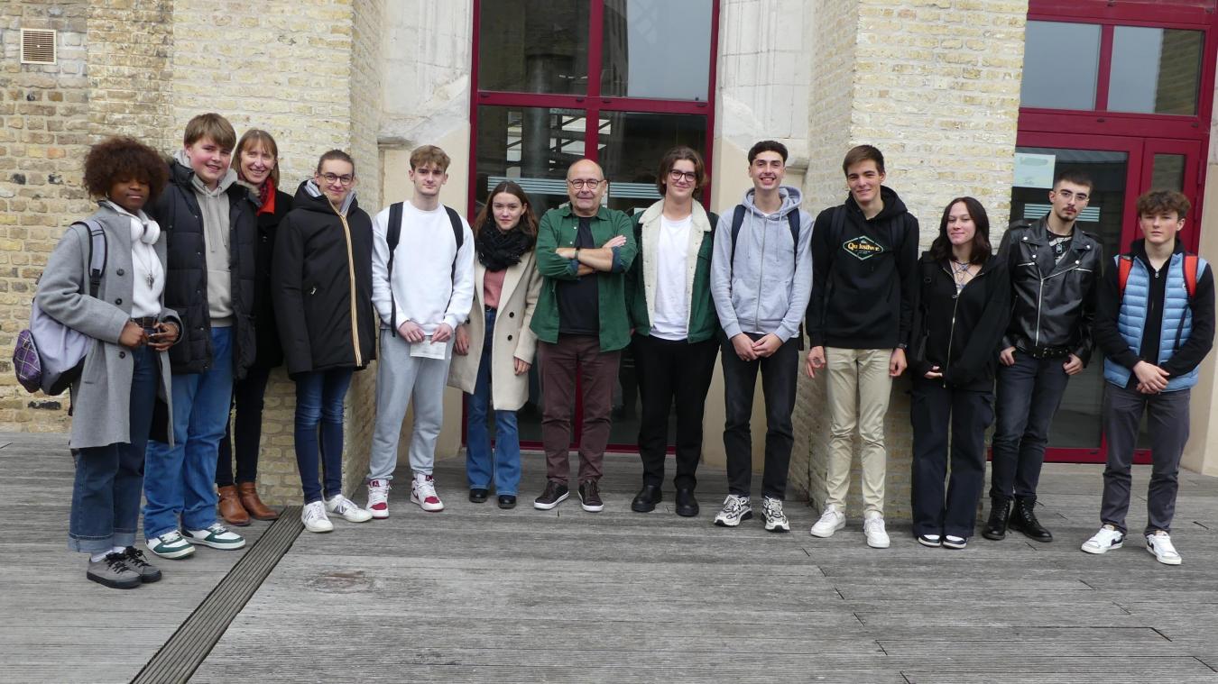 Saint-Omer : les anciens de Ribot aident les lycéens de 2022