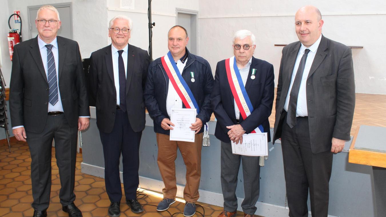 À Setques, Roger Roussel et Didier Queval nommés adjoint honoraire - L ...