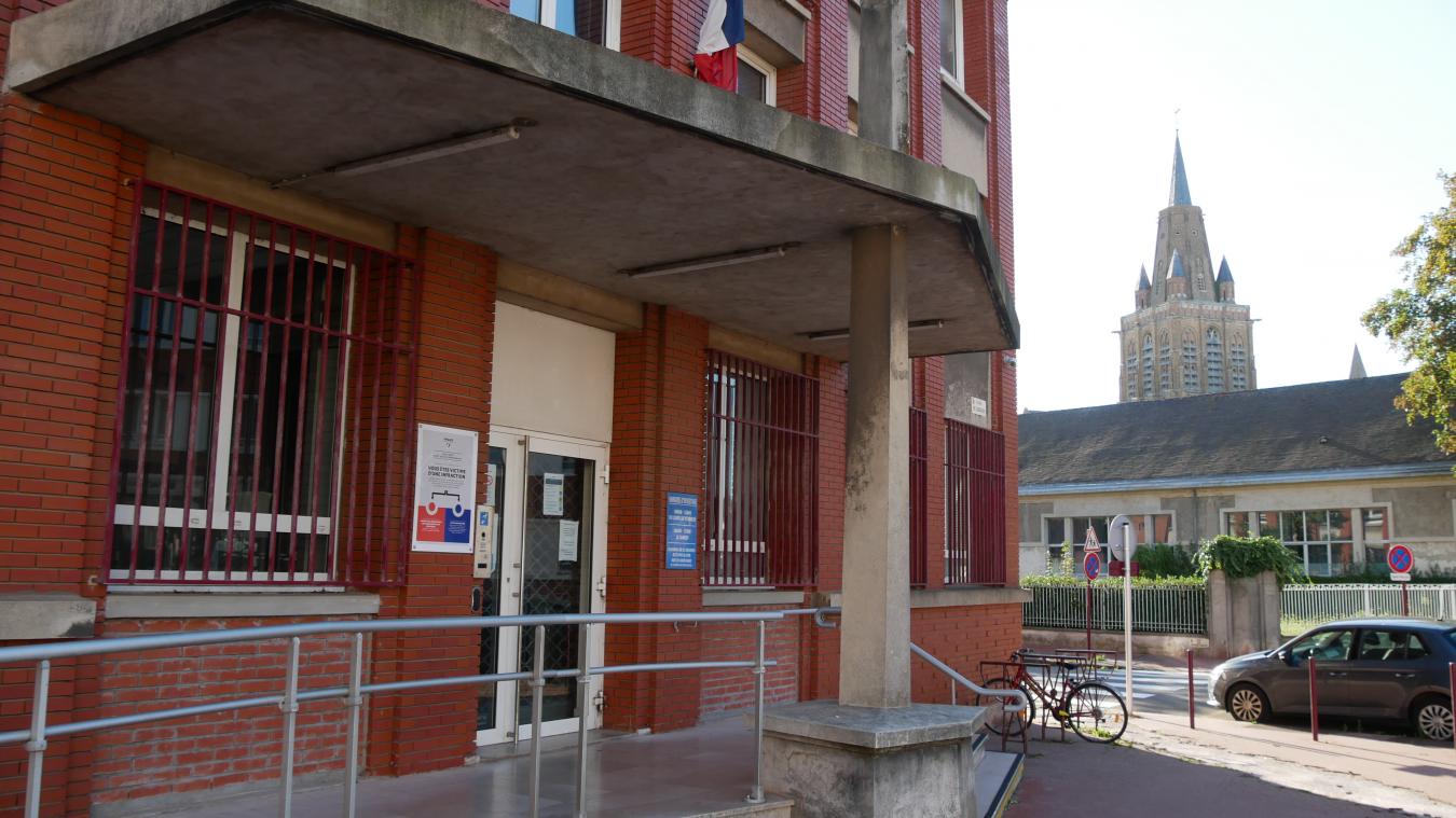 Policier tabassé à Calais : l’IGPN saisie après des accusations des ... Policier tabassé à Calais : l’IGPN saisie après des accusations des ...